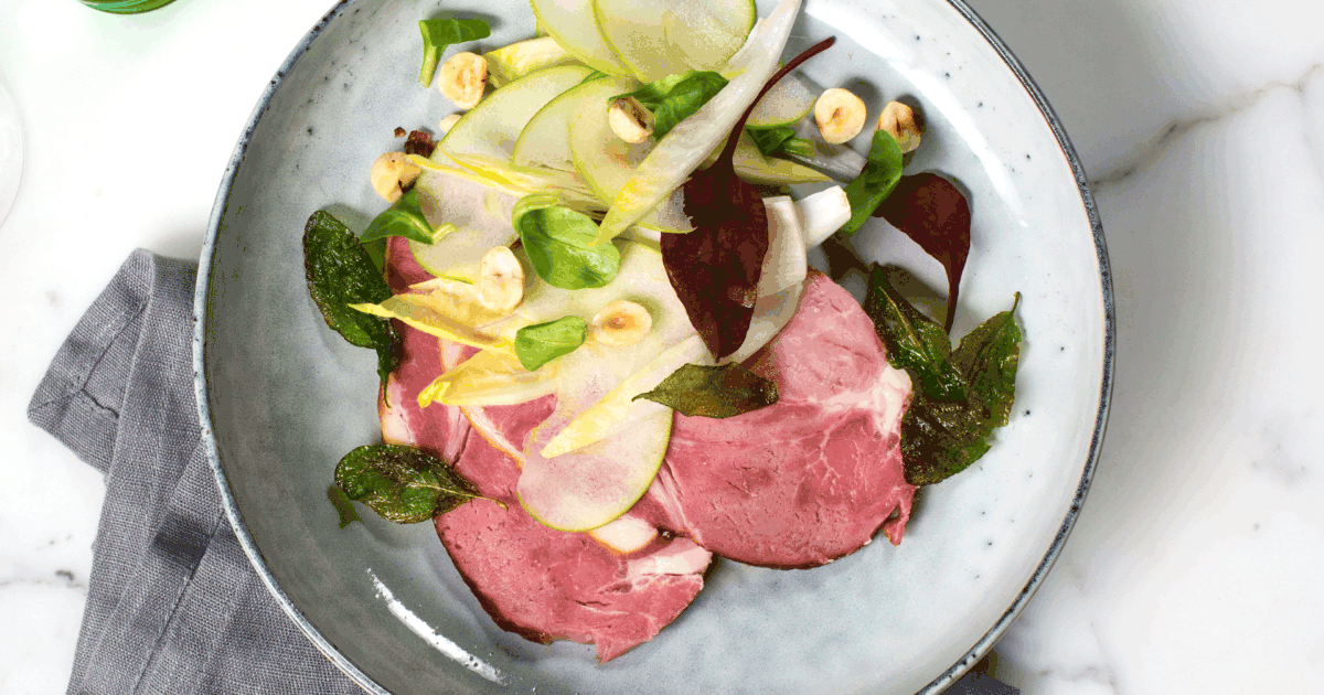 Røkt svin filetkam med eple- og endivesalat og… | Nortura PROFF