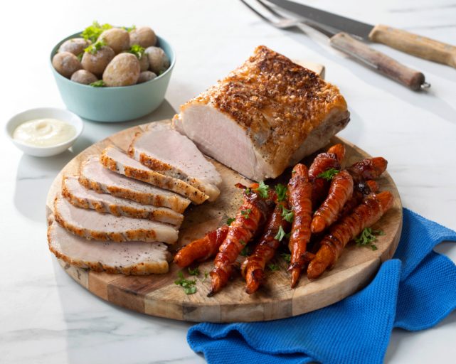 Røkt svin filetkam med eple- og endivesalat og… | Nortura PROFF