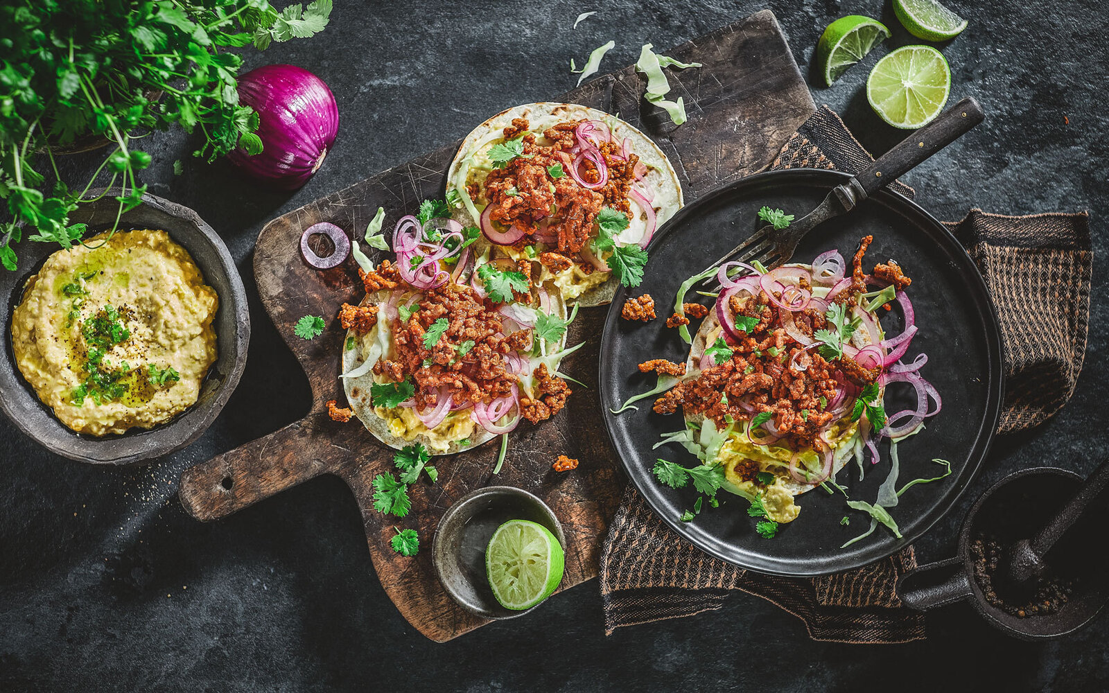 Taco med maiskrem og syltet rødløk | Nortura PROFF